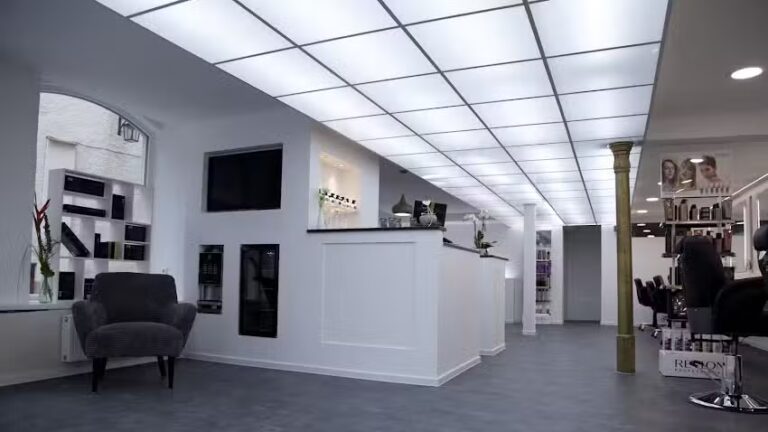 Friseursalon Hairlich - Friseursalons und Barbershops in Oberbayern, Bayern